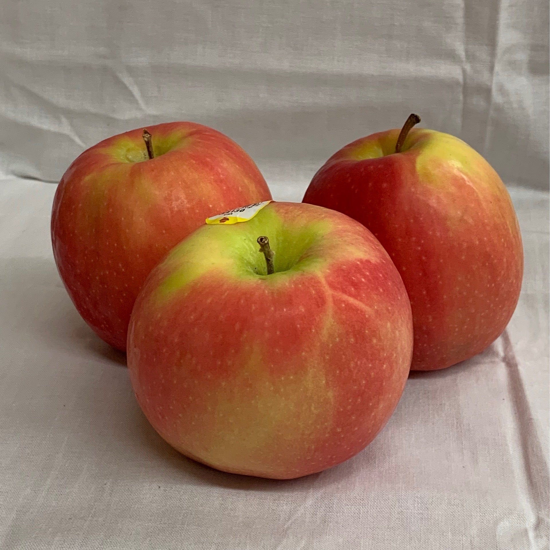 Pink Lady Organic Apples | Dutch Country Farm Market LLC
